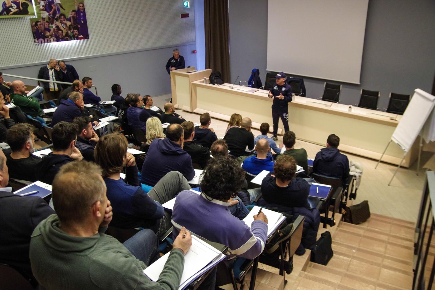 Corso Uefa A: gli allievi a lezione dal tecnico dell’Empoli, Beppe Iachini
