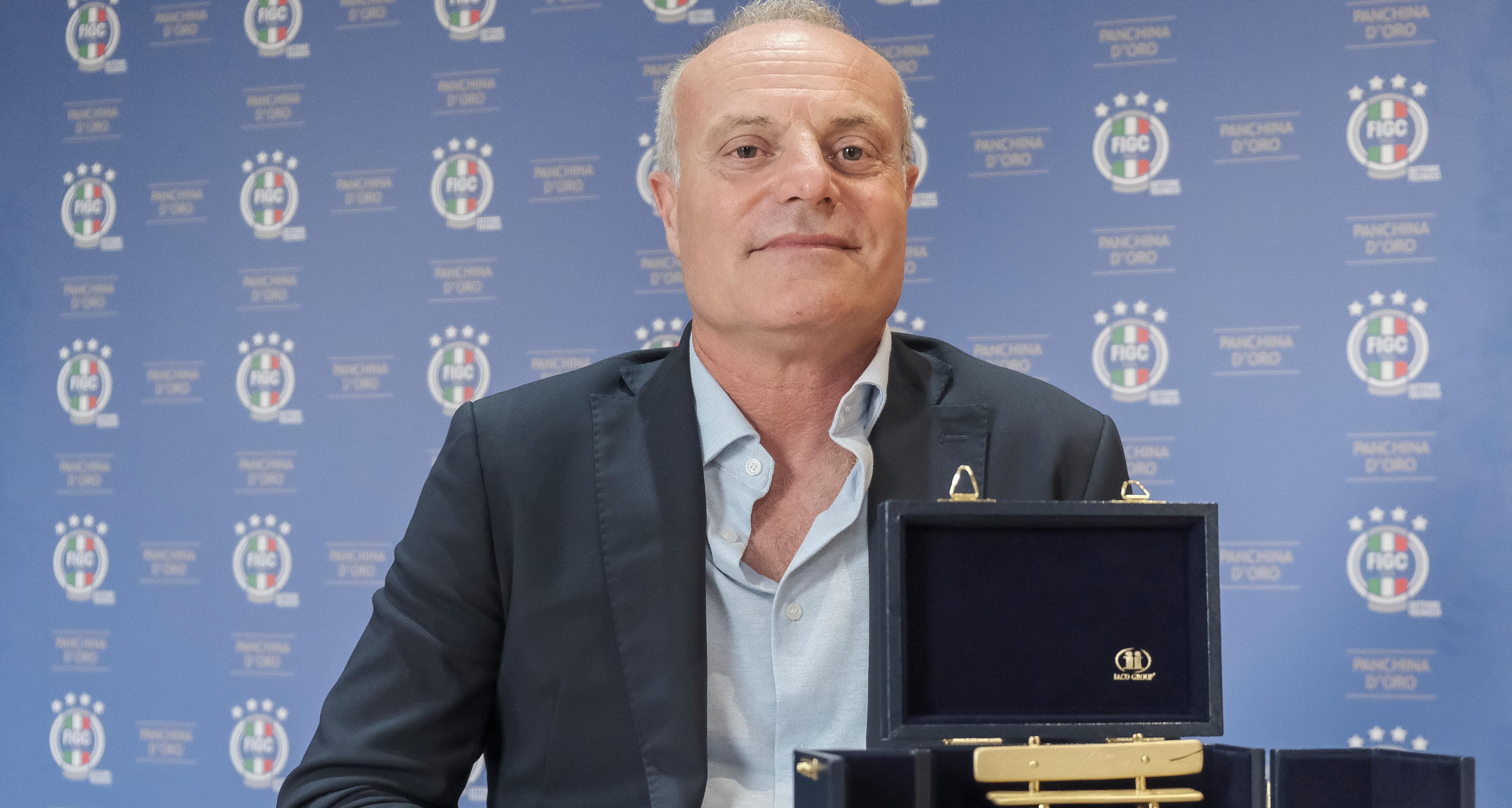 Consegnata al Ct dell'Italbeach, Del Duca, la Panchina d’oro Speciale ...