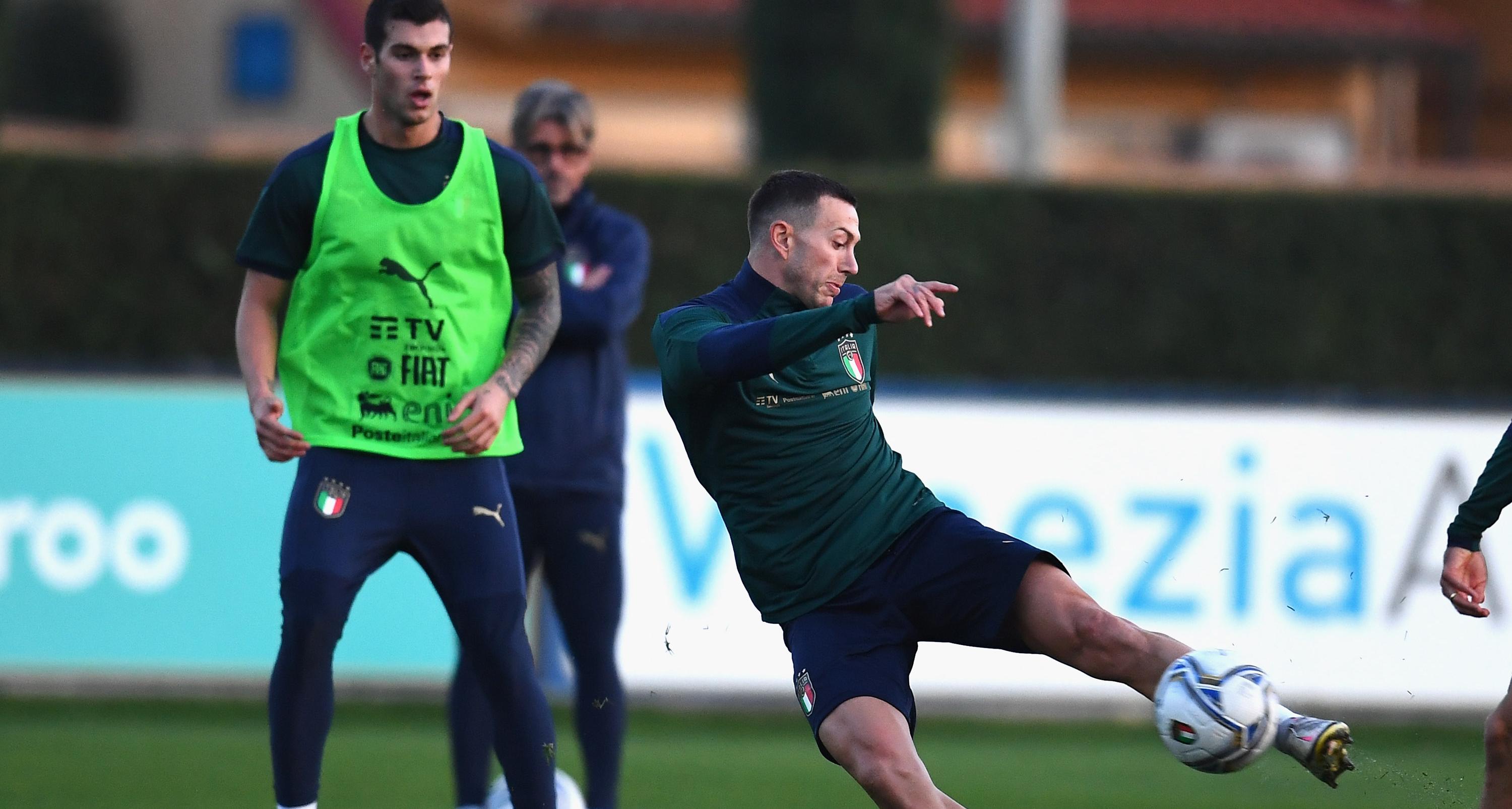 Nineteen Azzurri take part in training, eleven more to arrive tomorrow ...