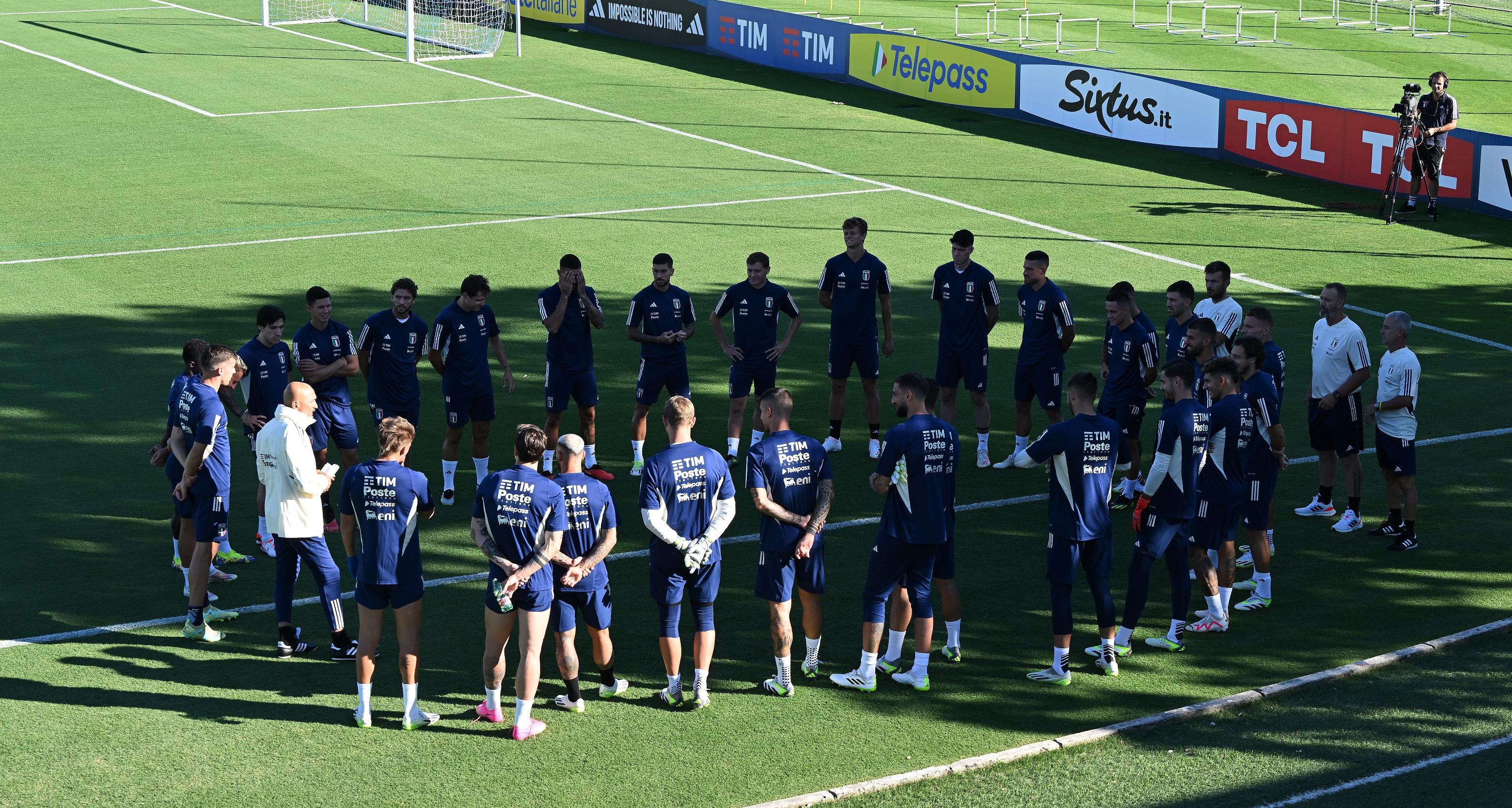 Spalletti names 29-man squad for final two Euro qualifying matches
