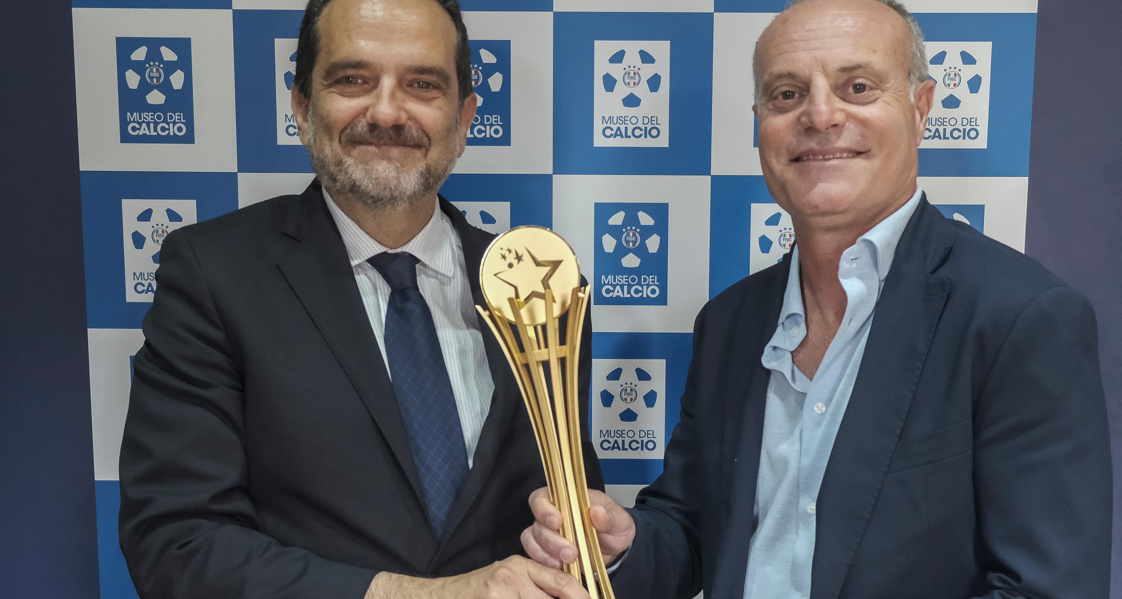 Il Museo del Calcio si arricchisce di un nuovo trofeo: la coppa dell ...
